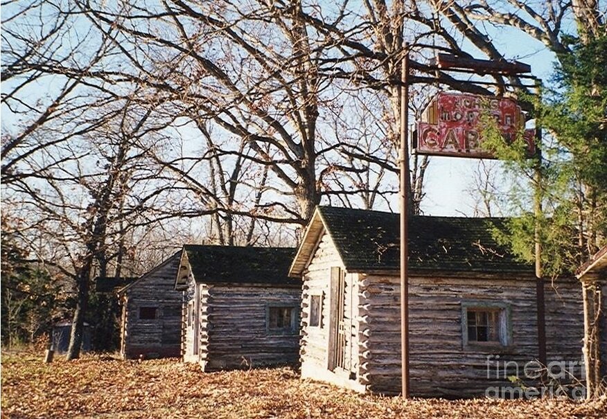 232 John's Modern Cabins